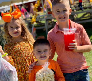 Farm Tours HistoricCabins - Mitchell Farms